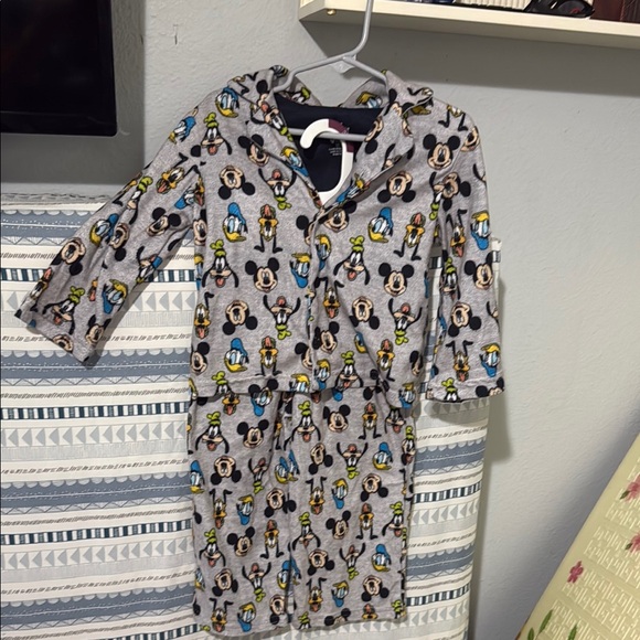 Disney | Pajamas | Disney Mickey Mouse Gray Kids Pajamas Great ...